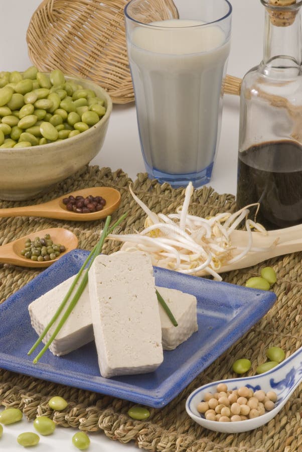 Produtos da soja foto de stock. Imagem de vertical, vegetariano - 13994232