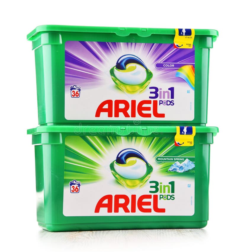 Produtos Do Detergente Para a Roupa De Ariel Isolados No Branco Imagem ...
