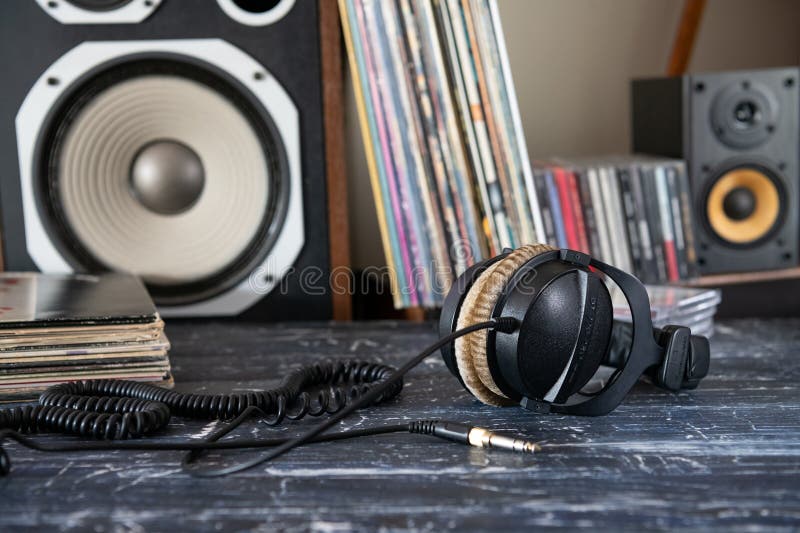 Professional Beyerdynamic Headphones, Speaker System and Vinyl ...