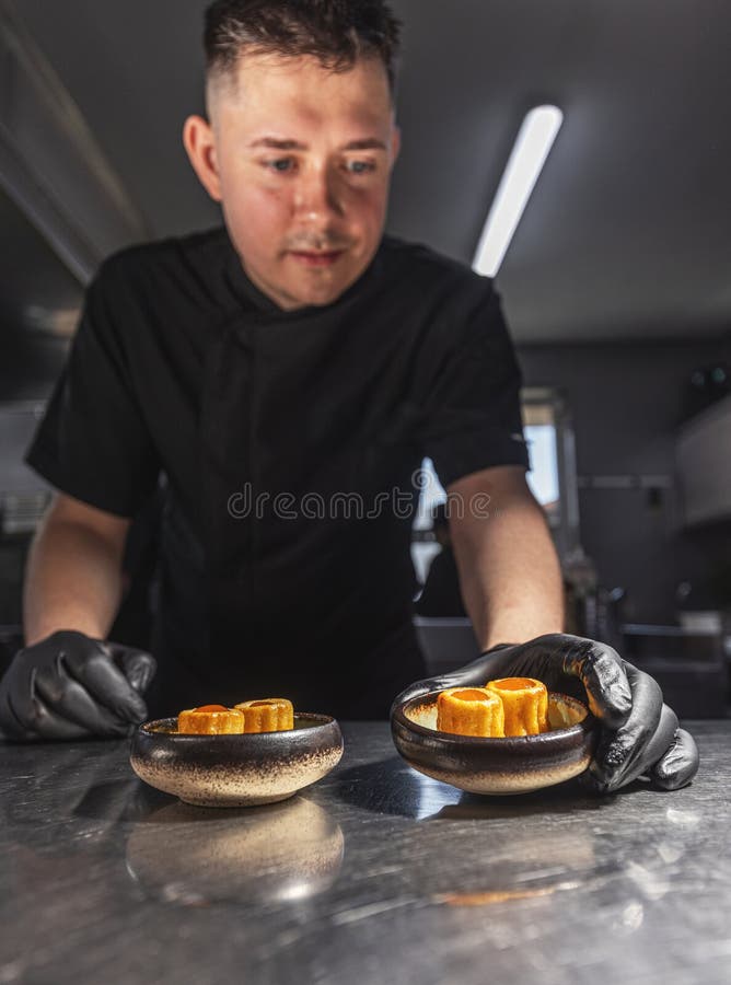 Professional Chef Plating Elegant Appetizers Stock Photos - Free ...