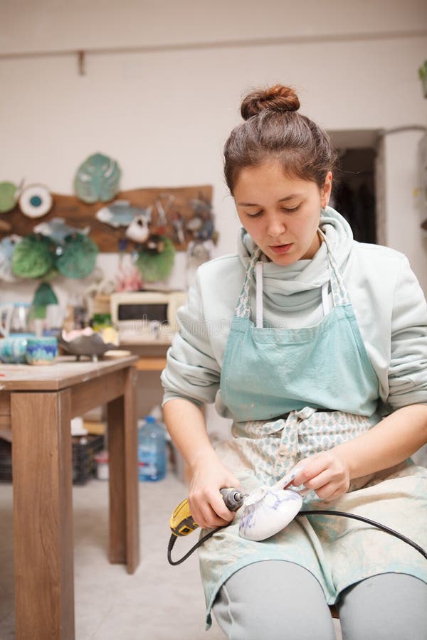 Professional Female Potter at Her Workshop Stock Photo - Image of ...