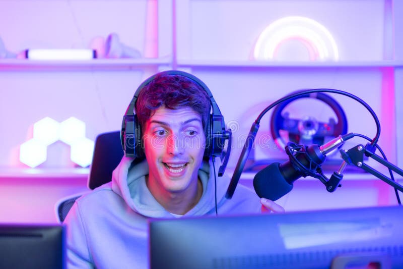 Professional Gamers Talk about Gaming Techniques for Amateur Gamers ...