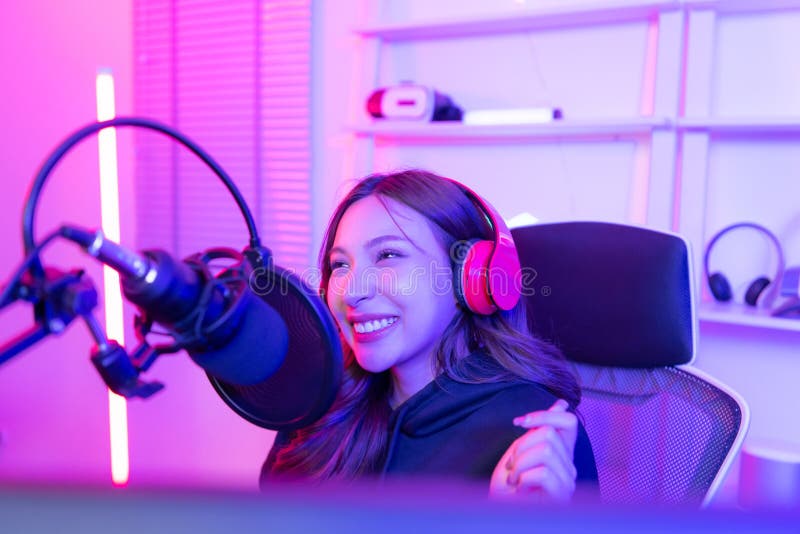 Professional Gamers Talk about Gaming Techniques for Amateur Gamers ...