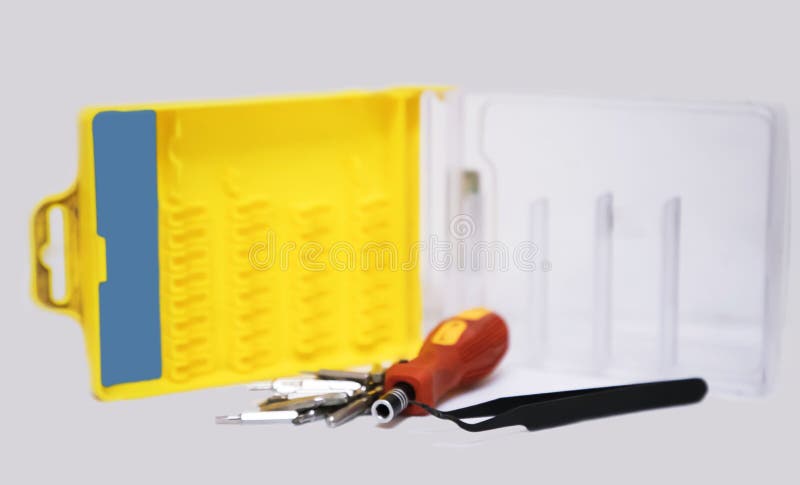 Professional Hardware Driver Tool Kit Multi Functional Hand Tools Kit ...