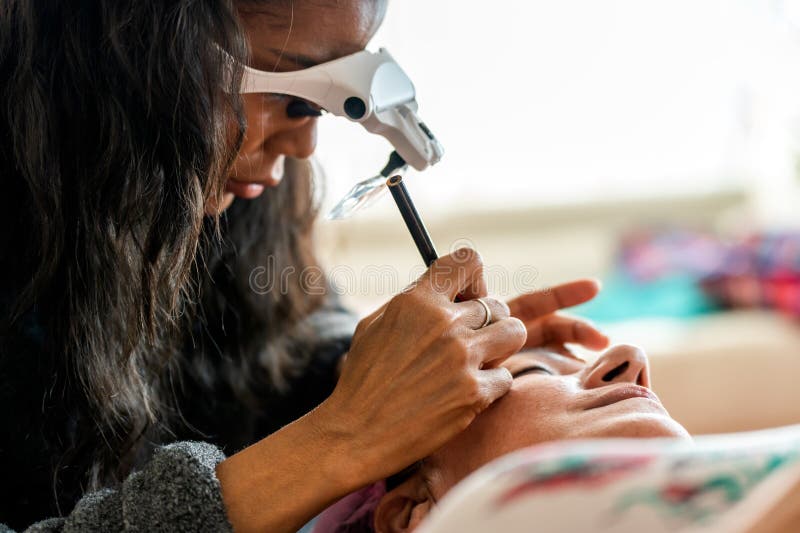 Professional Microblading Master Drawing Eyebrows before Applying ...