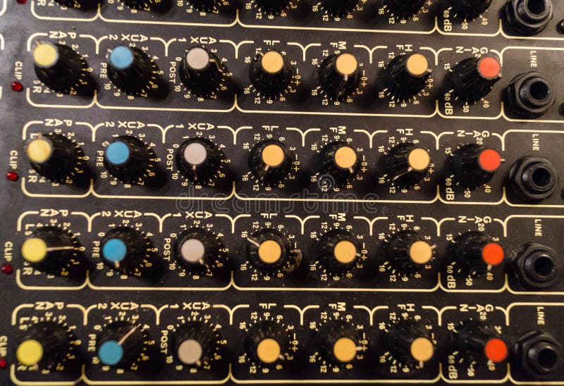Musik mixing desk stock image. Image of artist, black - 154020901