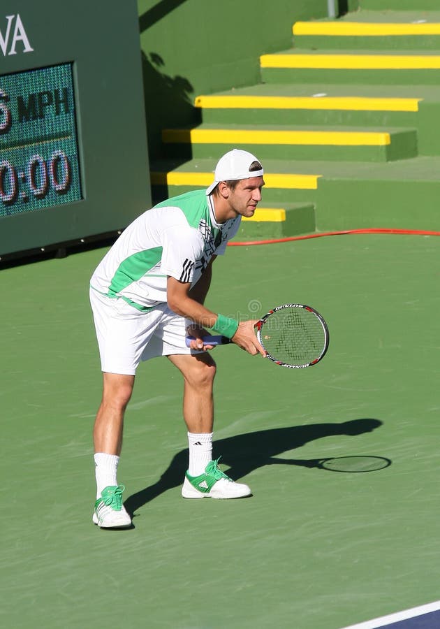 Awe-Inspiring Examples Of Tips About How To Be A Professional Tennis ...