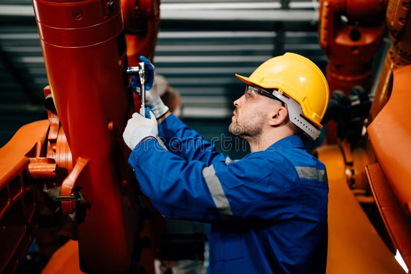 Professional Worker Maintenance Machine Robotic Arms Industrial ...