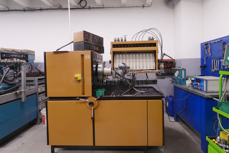 Car body work editorial photo. Image of horizontal, metal - 33337621