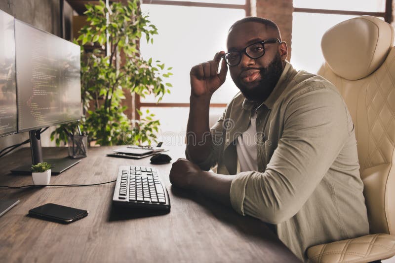 Profile Side View Portrait of Attractive Skilled Guy Director Leader ...