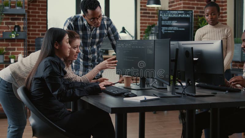 Programmers Collaborating on Group Project Compiling Algorithm for New Cloud Computing User ...