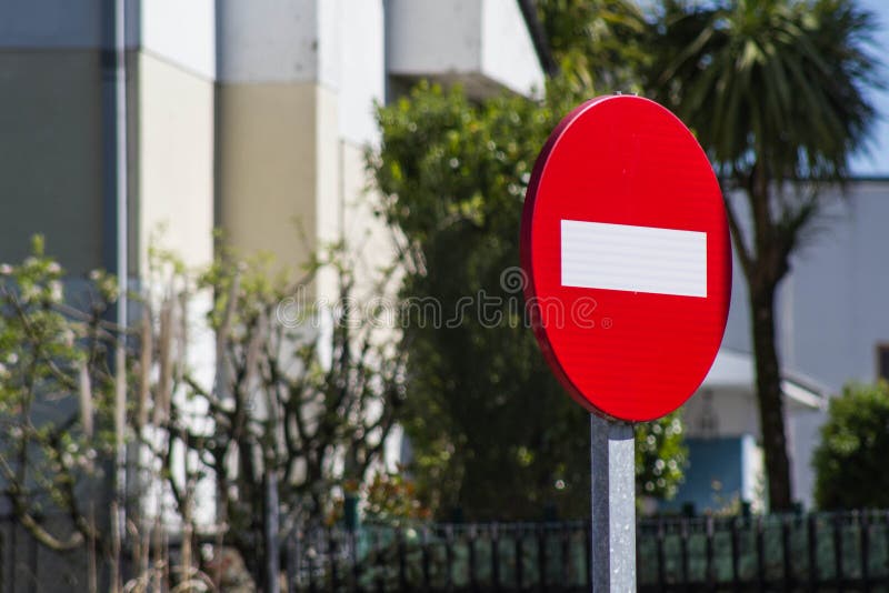 Proibido para passar foto de stock. Imagem de cidade - 116308212