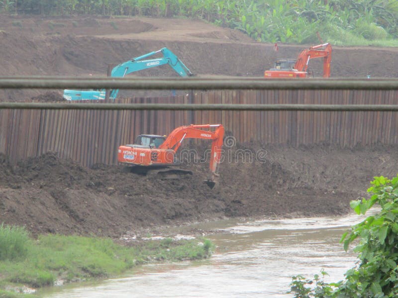 Dam construction project editorial stock image. Image of viaduct ...
