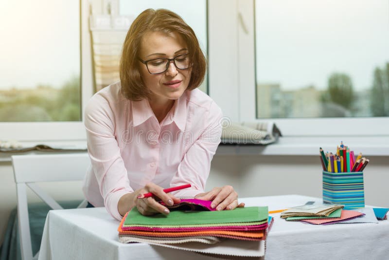 Projektant, architekt lub obraz stock. Obraz złożonej z ludzie - 106738225