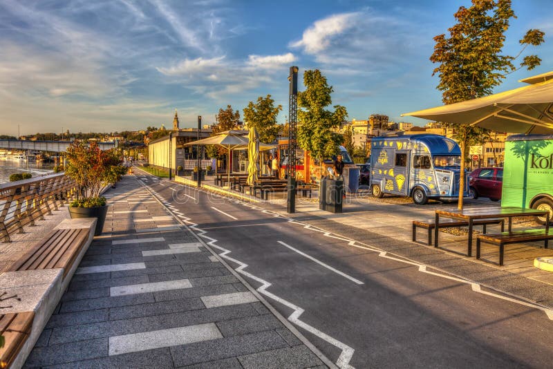 Promenade redaktionelles stockfoto. Bild von architektur - 99945888