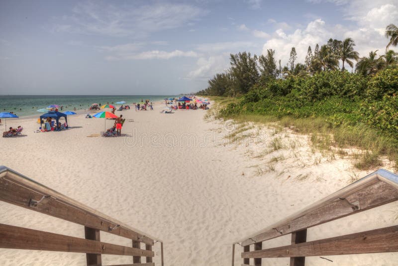Promenadeneingang Des Neapel-Strandes Redaktionelles Stockbild - Bild ...
