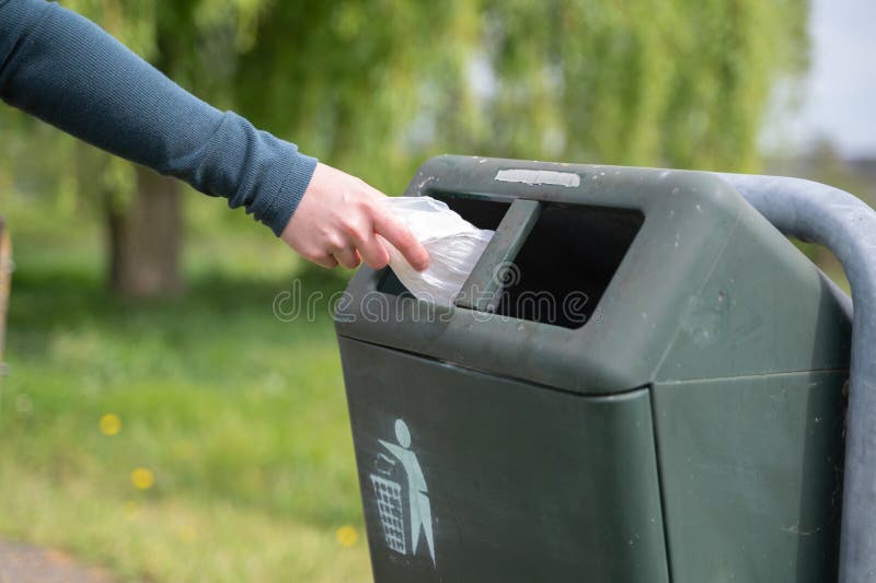 Promoting Responsible Waste Disposal Practices in a Park Setting is ...