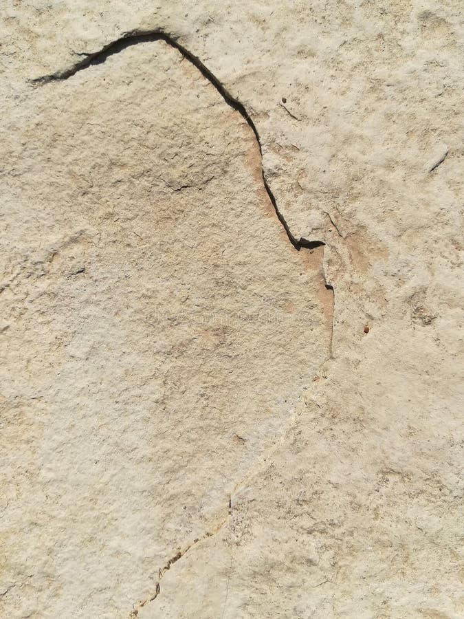 Pronounced crack in a wall stock image. Image of grey - 12199749