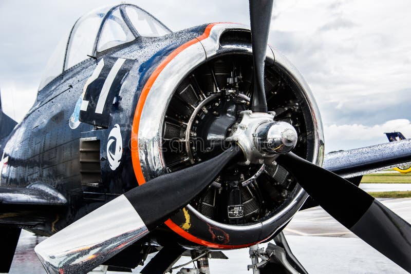 Propeller Plane Engine with Propeller Editorial Stock Image - Image of ...