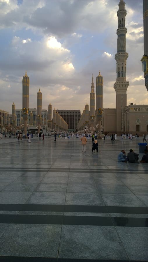 Prophetic Mosque editorial stock photo. Image of prophet - 56452893