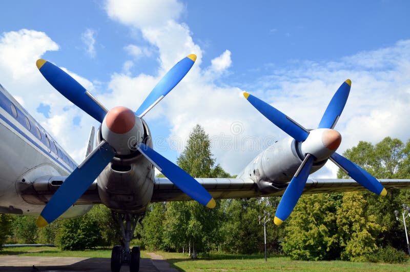 Propulsores de Turbo imagen de archivo. Imagen de apoyo - 1390213