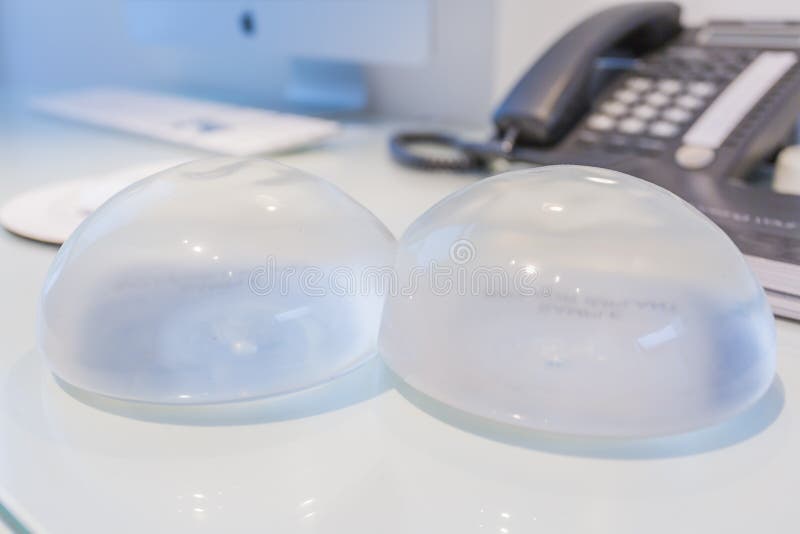 Protesi Del Seno Del Silicone Immagine Stock - Immagine di estetico ...