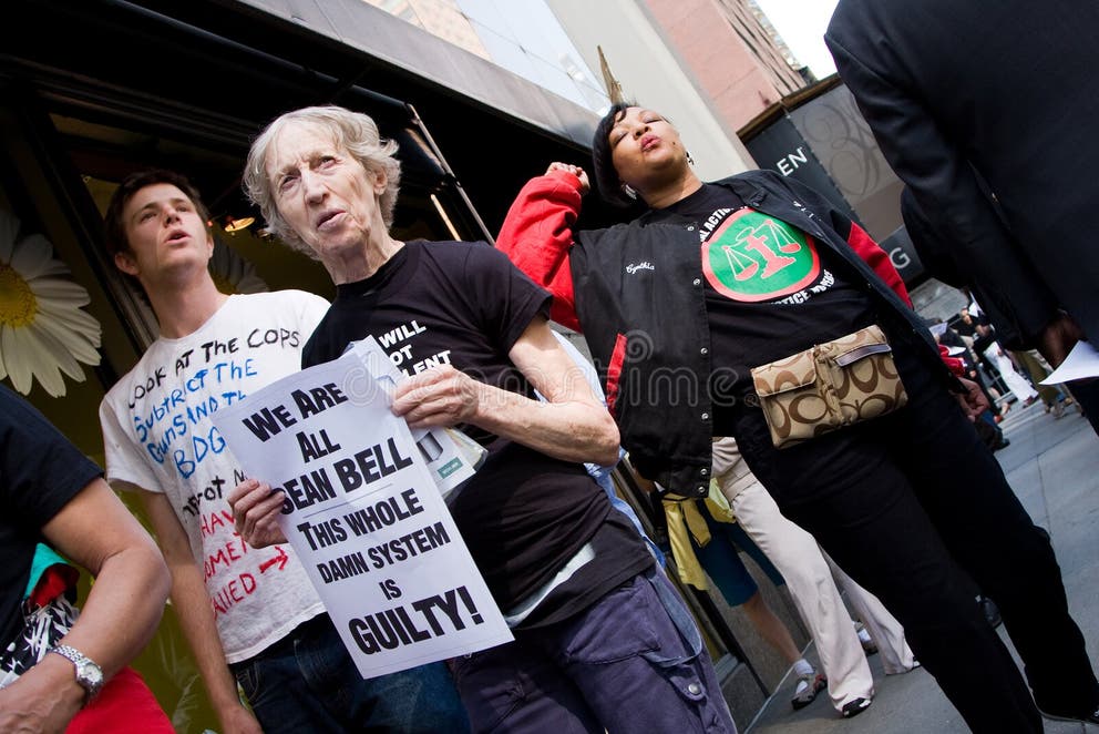 Protests for Sean Bell editorial stock image. Image of police - 5105974
