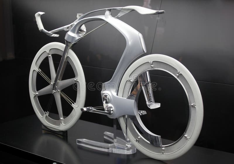 Prototype velo peugeot editorial photography. Image of pedale - 16843092