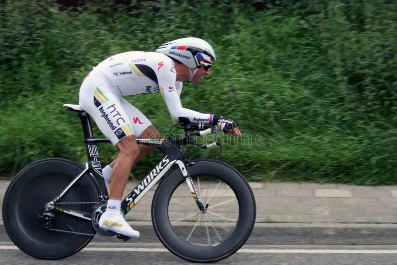 Prova a cronometro Cylist fotografia editoriale. Immagine di ciclare ...