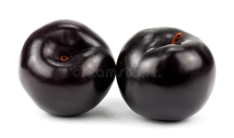 Trois Prunes Noires, Isolées Sur Fond Blanc Photo stock - Image du noir ...