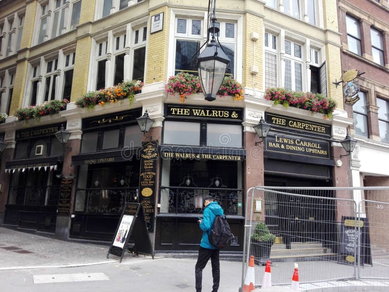 Pub editorial stock photo. Image of good, monument, remember - 128107973