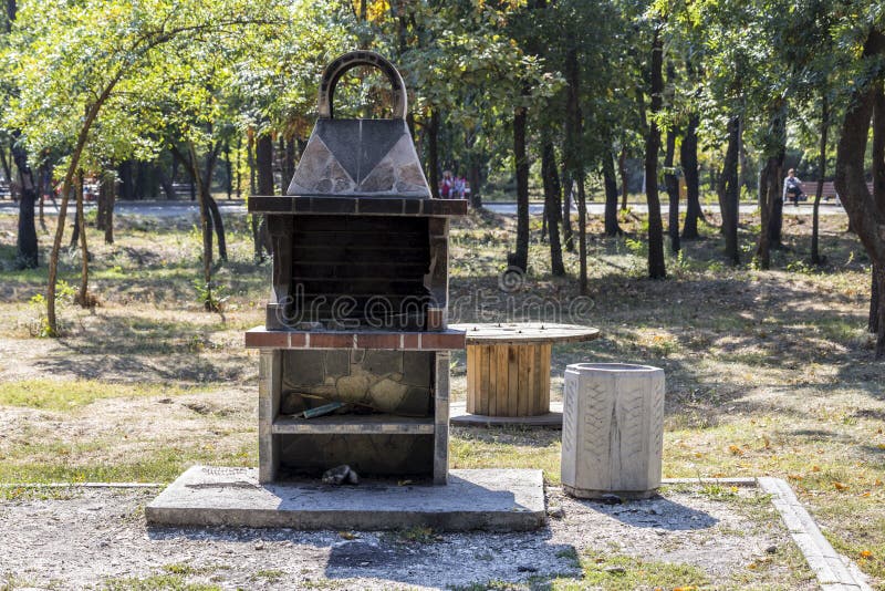 269 Public Barbeque Park Stock Photos - Free & Royalty-Free Stock ...