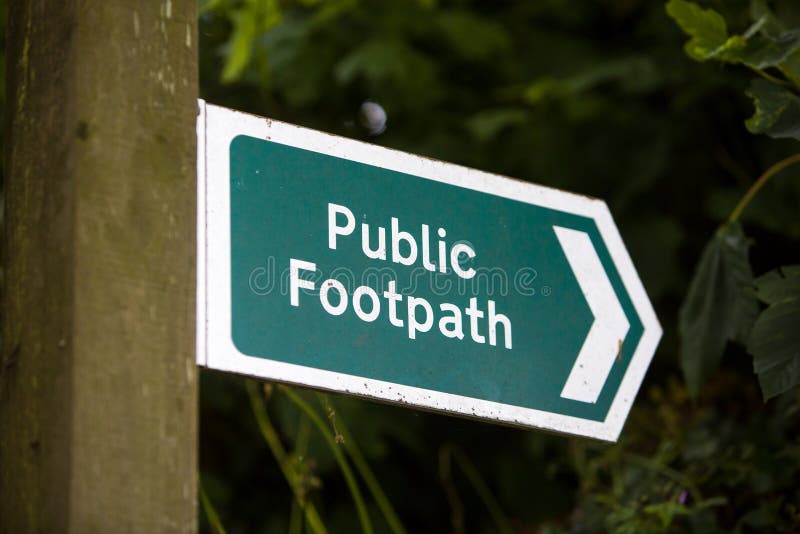 Public Footpath Along the River Wensum in the City of Norwich, Norfolk ...