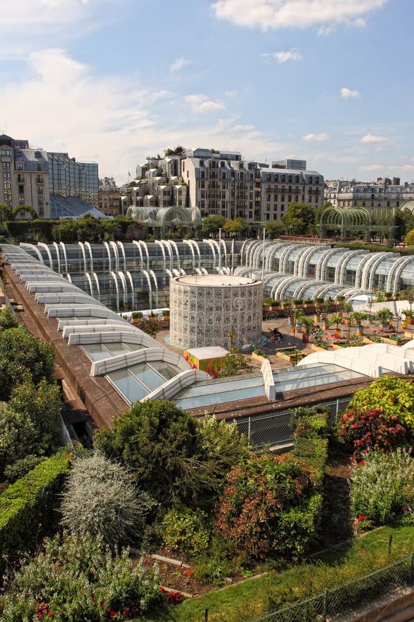 Public garden in paris stock image. Image of landmark - 11451207