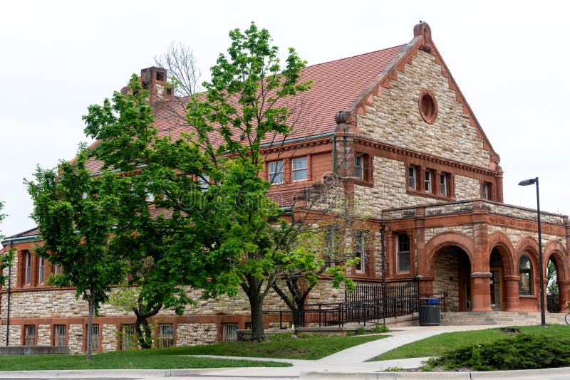 A Public Library in Kansas City Stock Photo - Image of mansion, public ...