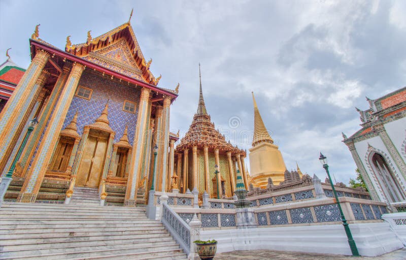 Public Royal Temple with Sky Background Editorial Stock Photo - Image ...