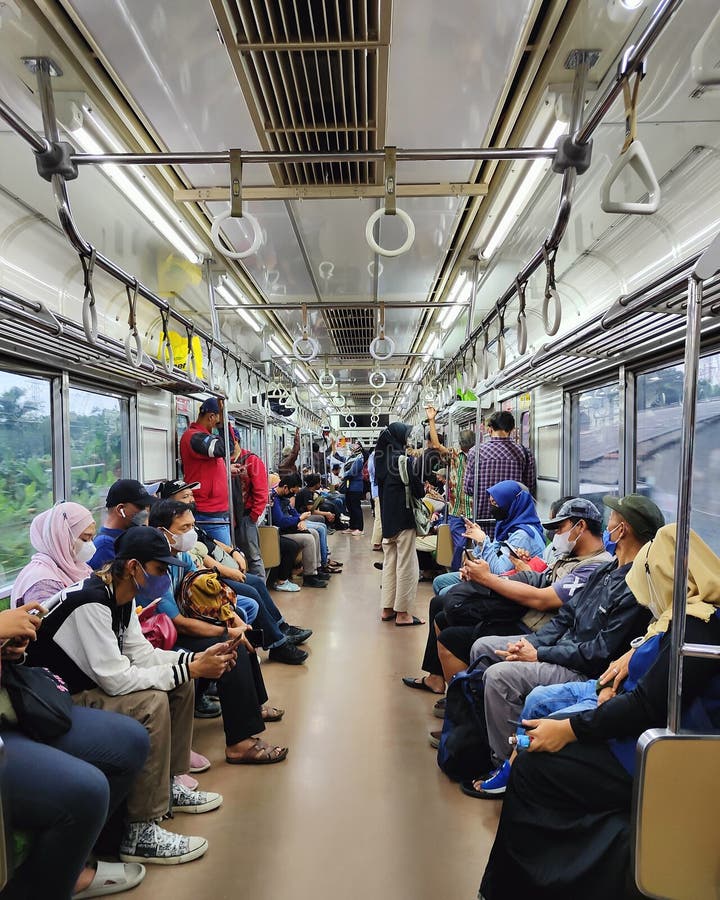 Public Train Jakarta Indonesia Editorial Stock Photo - Image of building, crowd: 262424523