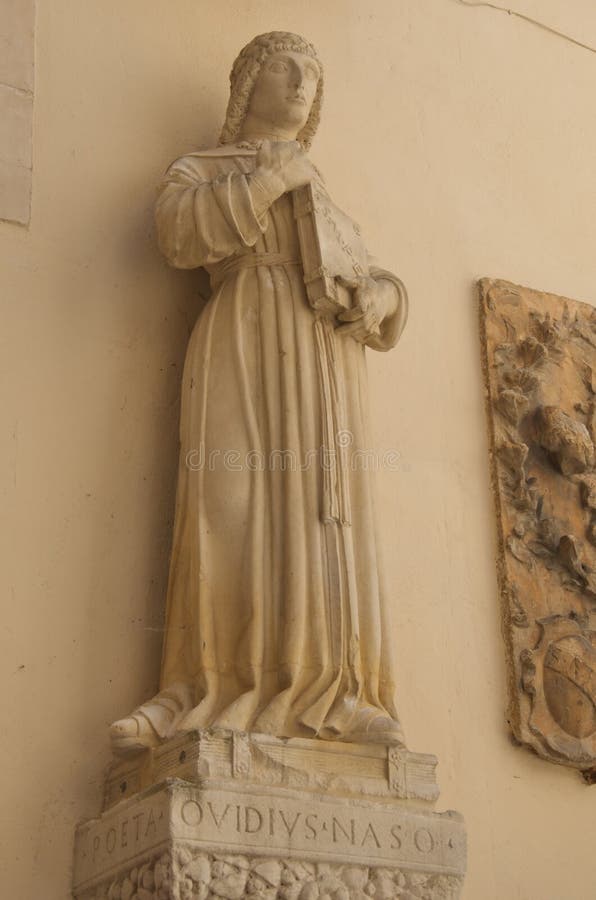 Publius Ovidius Naso, Statue, Sulmona, Italie Image stock - Image du ...