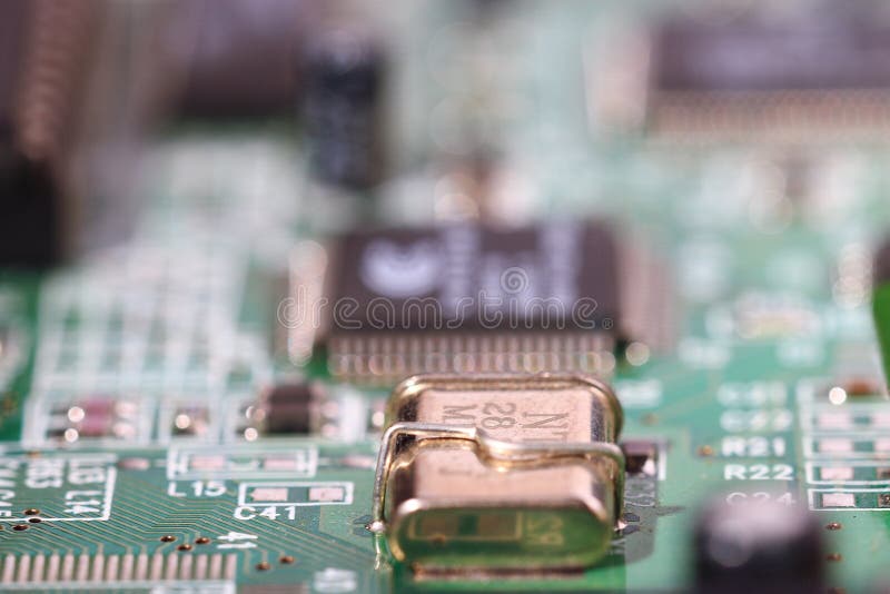 Étroit De L'ingénierie De La Microélectronique Avance De Soudure ...