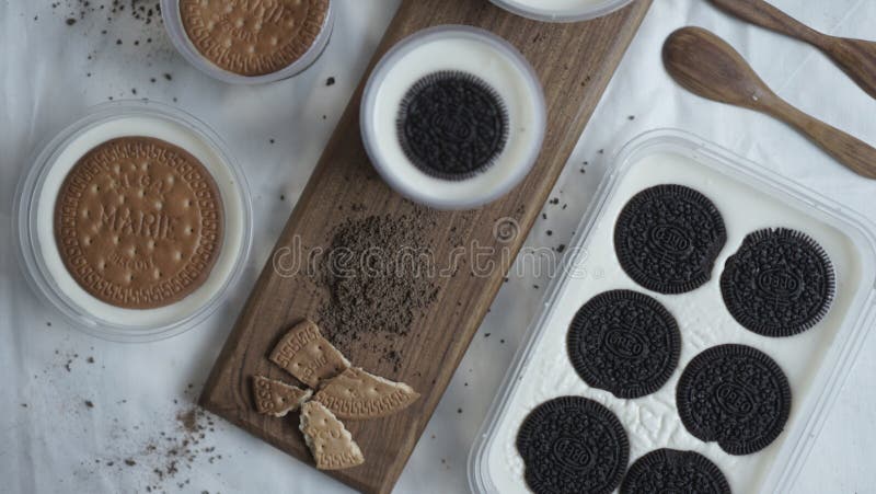 Pudding Silky with Topping Biscuit Stock Photo - Image of topping, cake ...