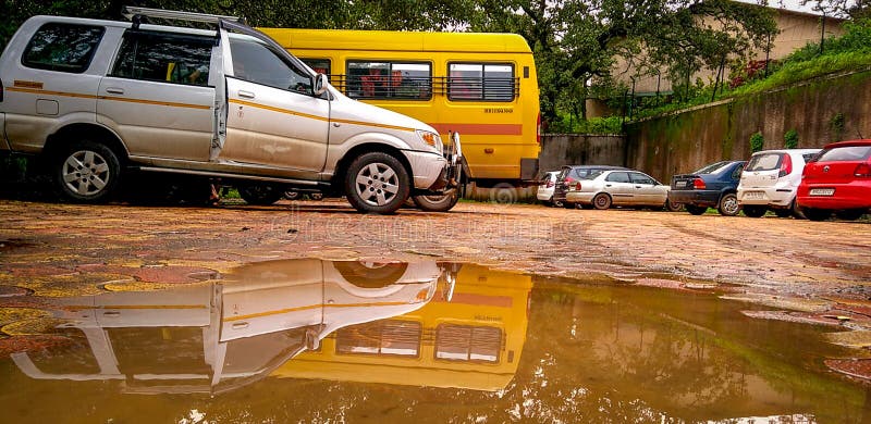 Puddly Reflection editorial photo. Image of tempo, reflection - 98788111