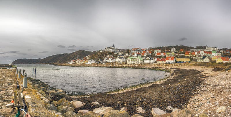 Pueblo de Molle foto de archivo. Imagen de costero, laguna - 55336928