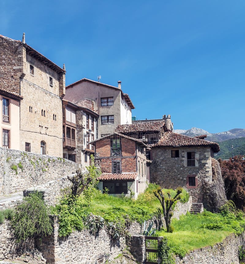 Pueblo rural imagen de archivo. Imagen de europa, turismo - 31226303