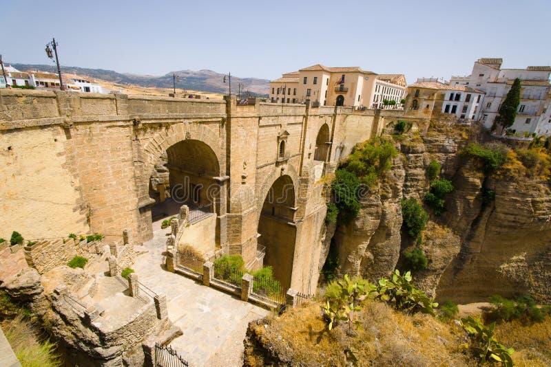 Puente Nuevo (ponte Nova) Em Ronda, Spain Foto de Stock - Imagem de ...