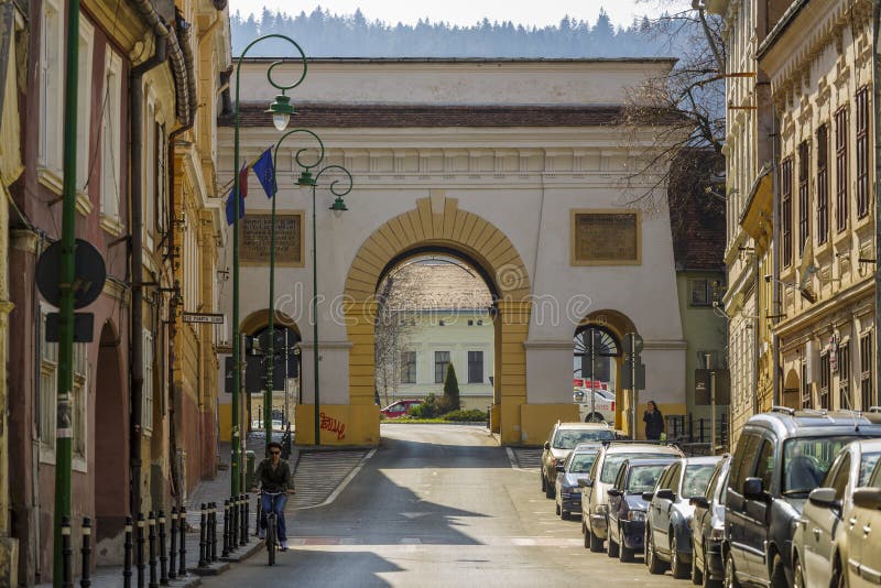 Puerta De Schei, Brasov, Rumania Fotografía editorial - Imagen de ...