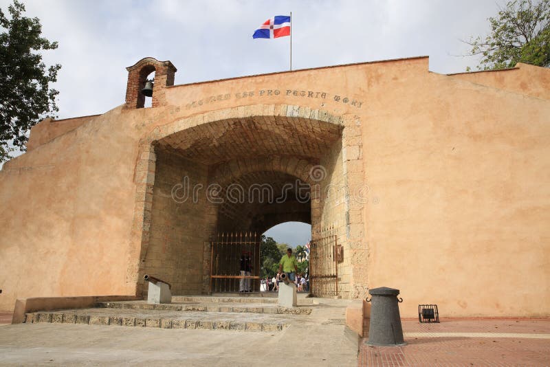 Puerta Del Conde, República Dominicana Imagen de archivo editorial ...