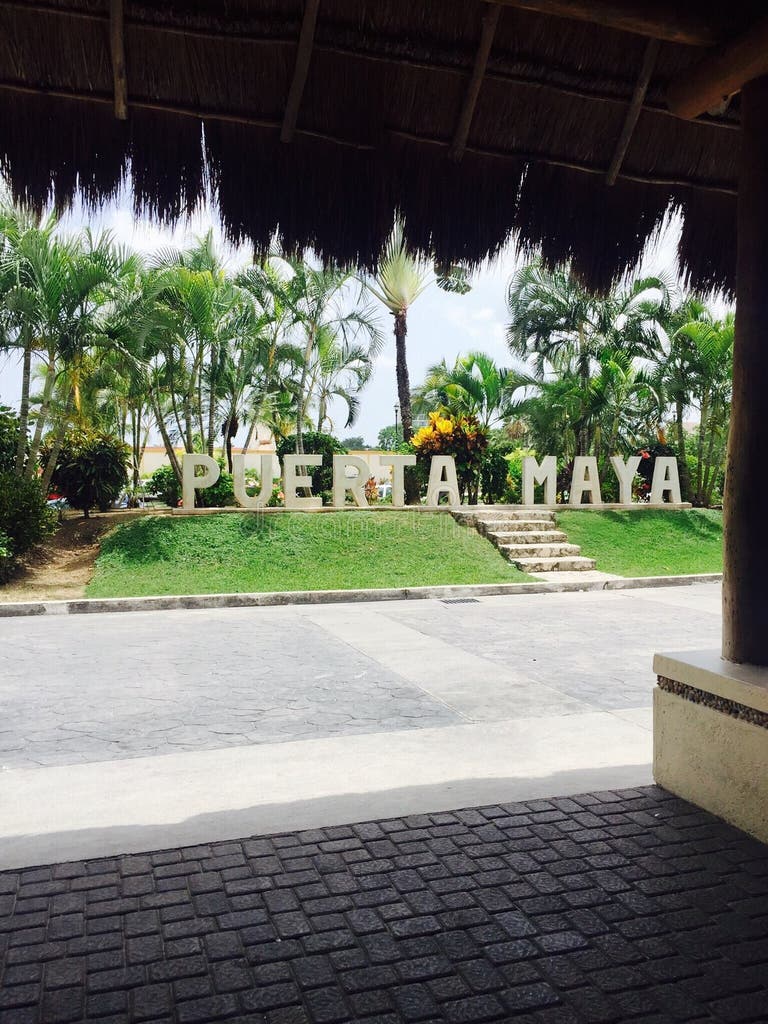 Logo Puerta Pinterest Stock Photos - Free & Royalty-Free Stock Photos ...