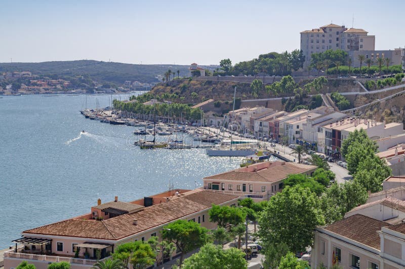 Puerto Mahon Y Paseo Maritimo - Mahón, Menorca, Islas Baleares, España ...