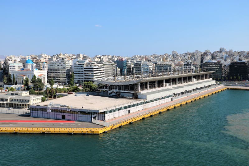 Puerto De Pireo, Atenas - Grecia Foto de archivo - Imagen de paisaje ...