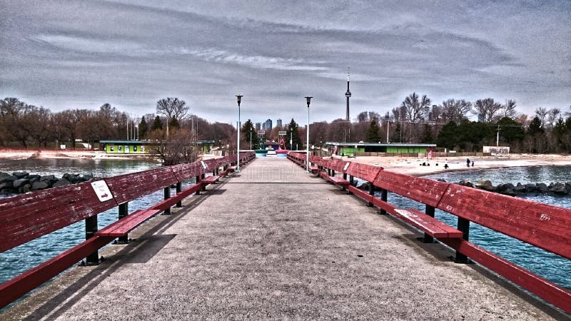 Puerto y soledad foto editorial. Imagen de isla, toronto - 102294231